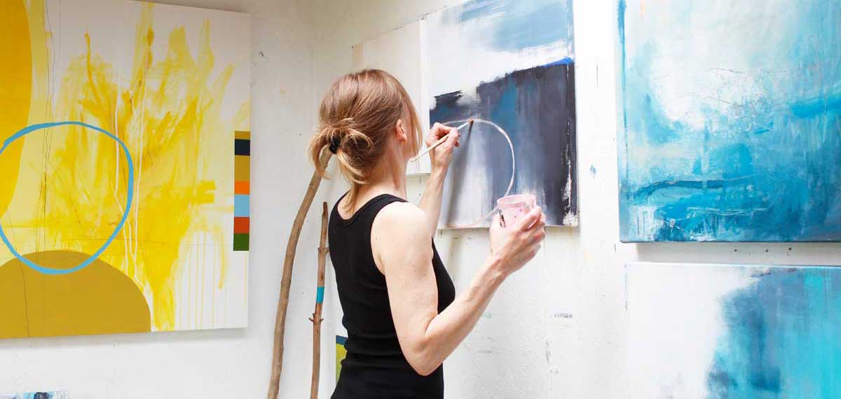 About – SANDRA CHIN